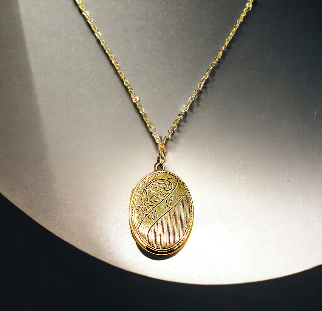 10k Gold Locket, Vintage Oval Gold Locket, Gift for Her, Christmas Gift ...