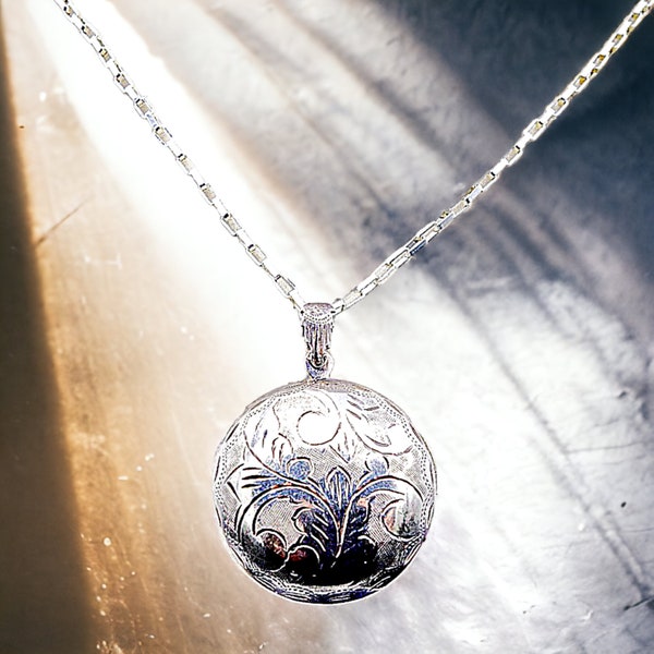 Silver Round Locket - Etsy