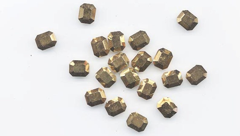 12 Amazingly Rare Vintage Swarovski Crystal Beads Art. | Etsy