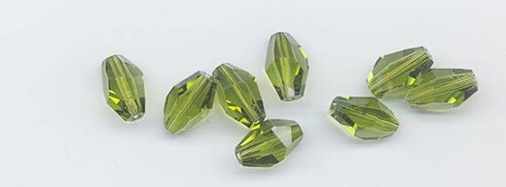 Eight Dazzling Swarovski Polygon Beads Art 5203 Olivine | Etsy