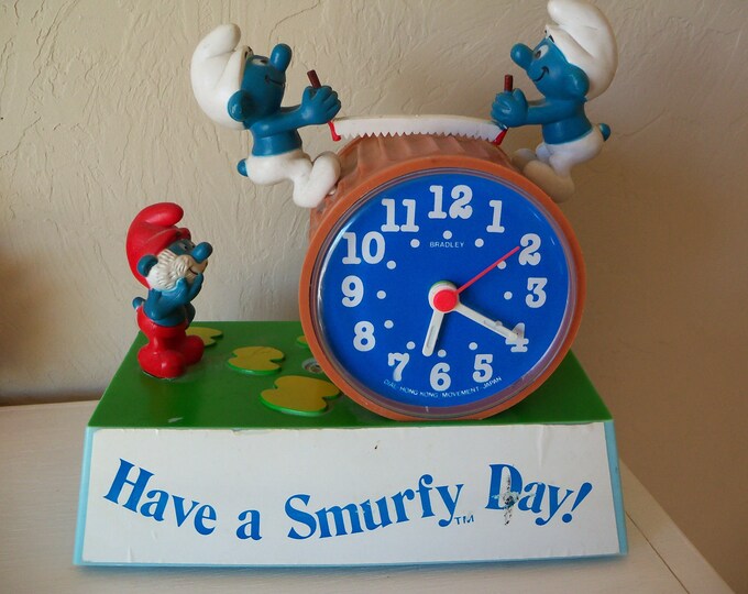 Smurf Talking Clock - Talking Alarm Clock -wind up Clock With Talking ...