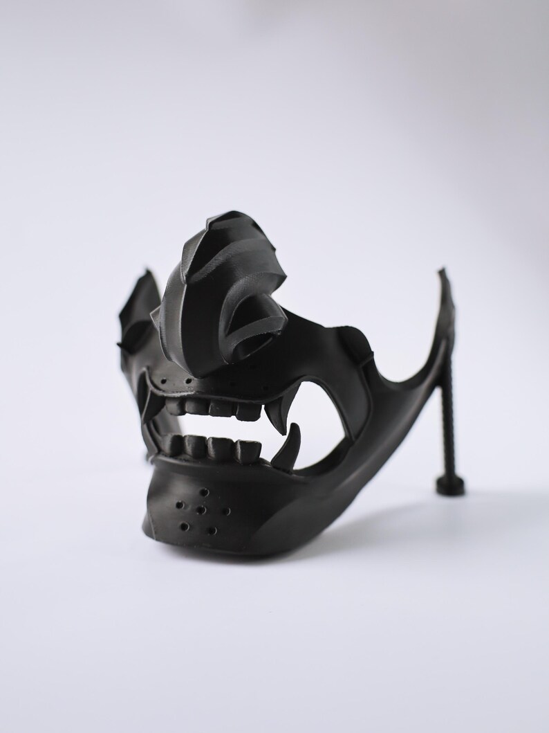 Ghost of Tsushima Sakai Mask PS5 Controller Stand | Samurai Gaming ...