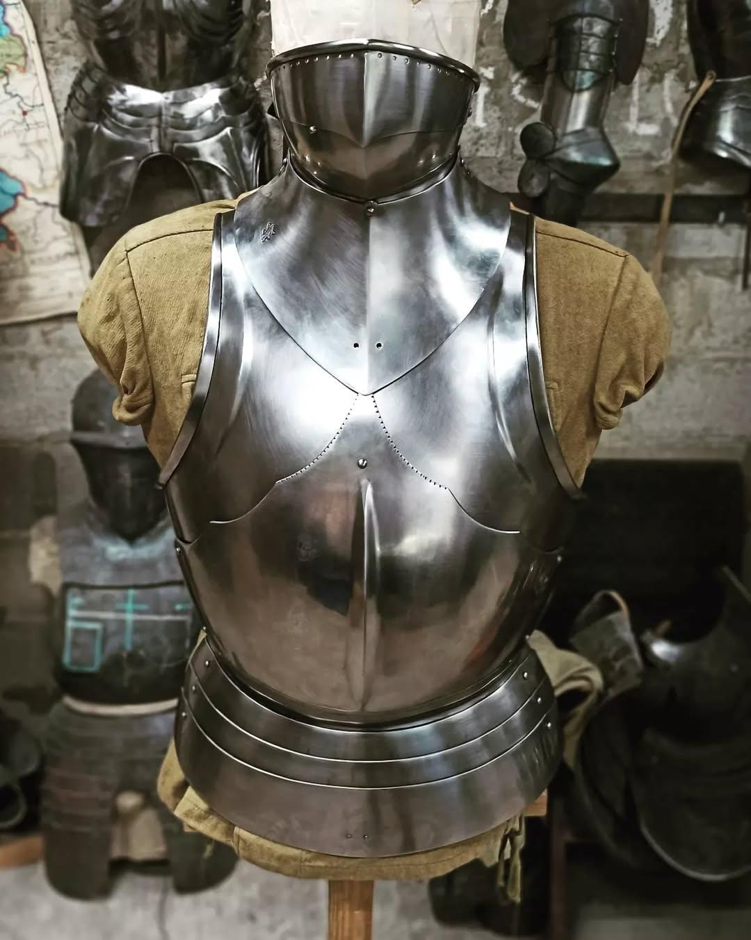 Medieval Handcrafted Steel Breastplate With Gorget - Polished Knight ...