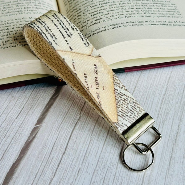 Bookish Keychain - Etsy