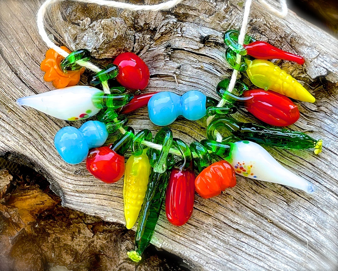 SUMINISTRO: 8 piezas - Mini dijes de vidrio vegetal - Cuentas de vidrio ...