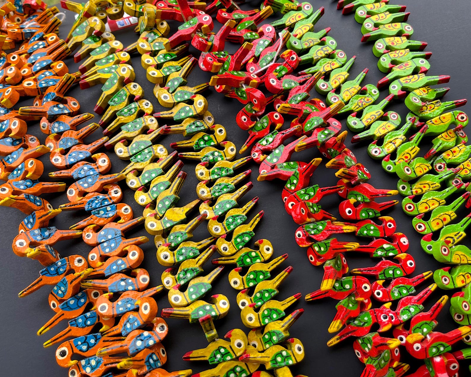 VINTAGE: 10pcs Carved Balsa Wooden Parrot Bird Beads From India - Basal ...