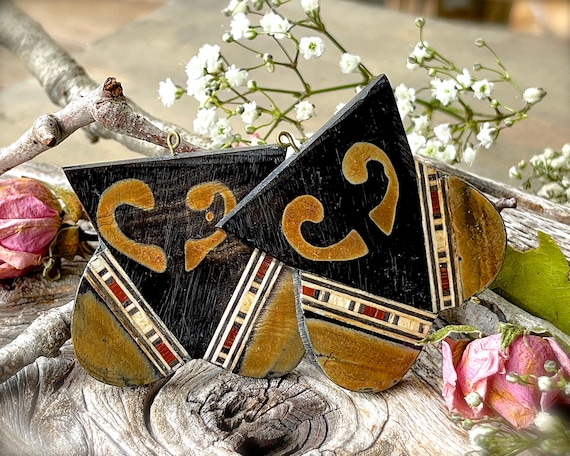 VINTAGE: Pair of LARGE Tribal Ethnic Carved Horn Pendant - Etsy