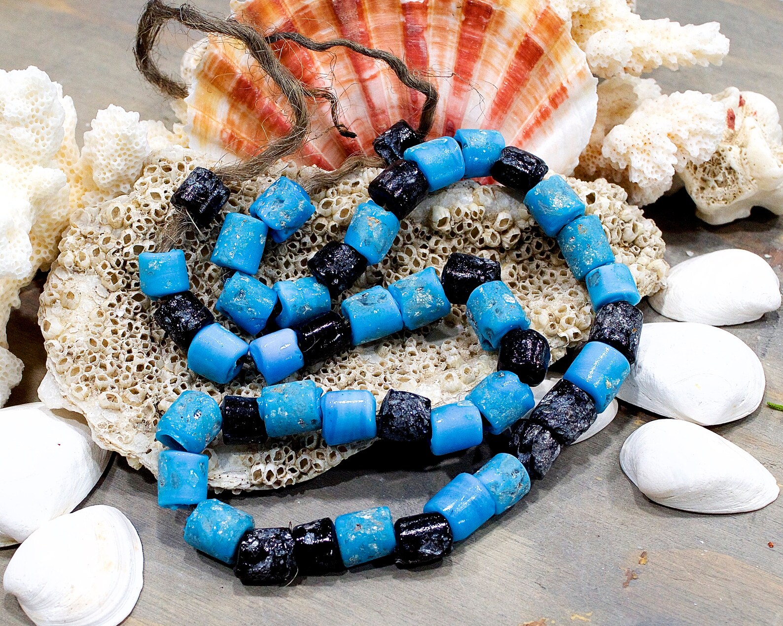 VINTAGE: Old Glass Trade Bead Strand Primitive Beads Large - Etsy