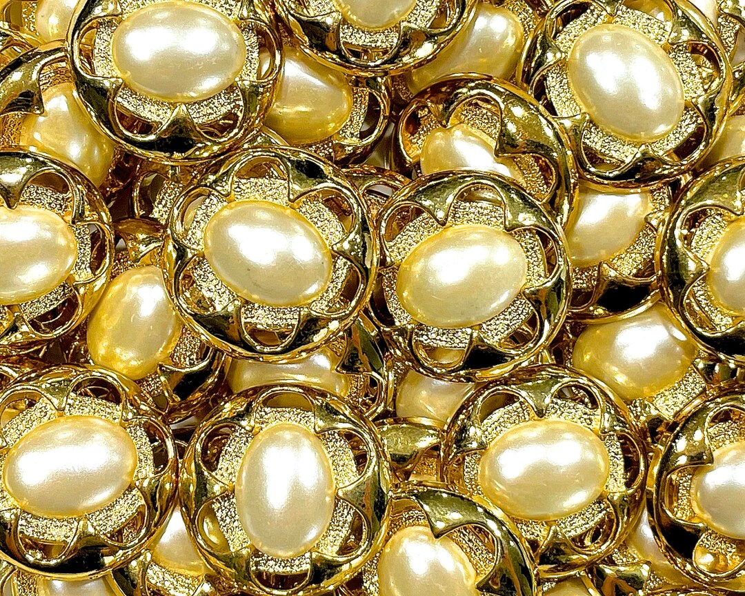 VINTAGE: 12pcs - RETRO Snap Together Acrylic Buttons - Novelty Buttons ...