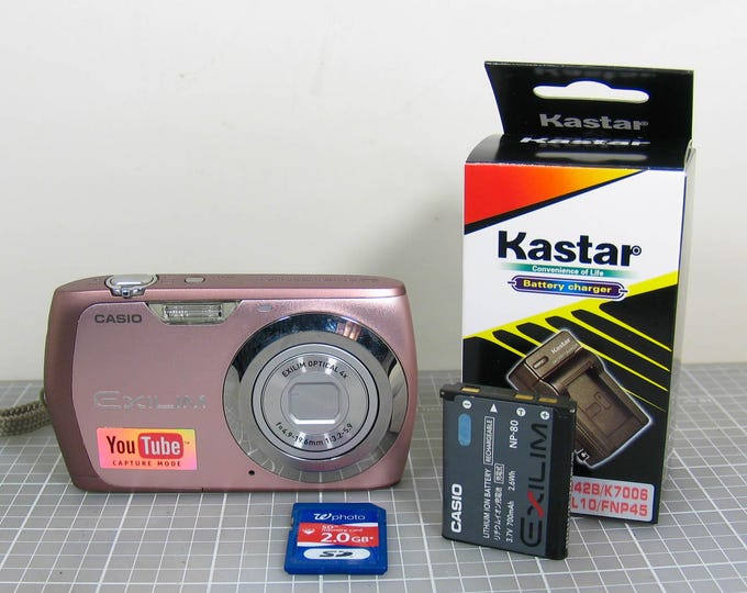 Casio Exilim EX-S8 12.1MP Compact Digital Camera With a 4x Optical Zoom ...