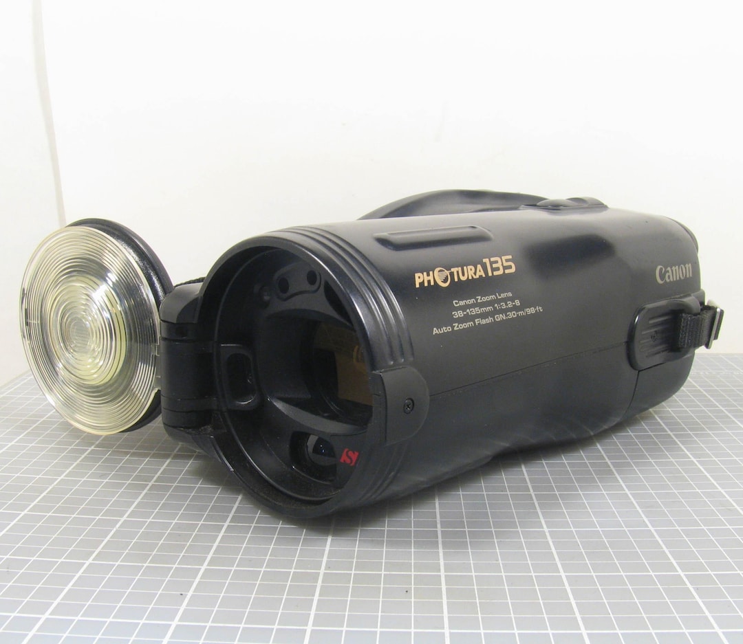 Canon Photura 135 Auto Focus Point and Shoot 35mm Film Bridge Camera 38 ...