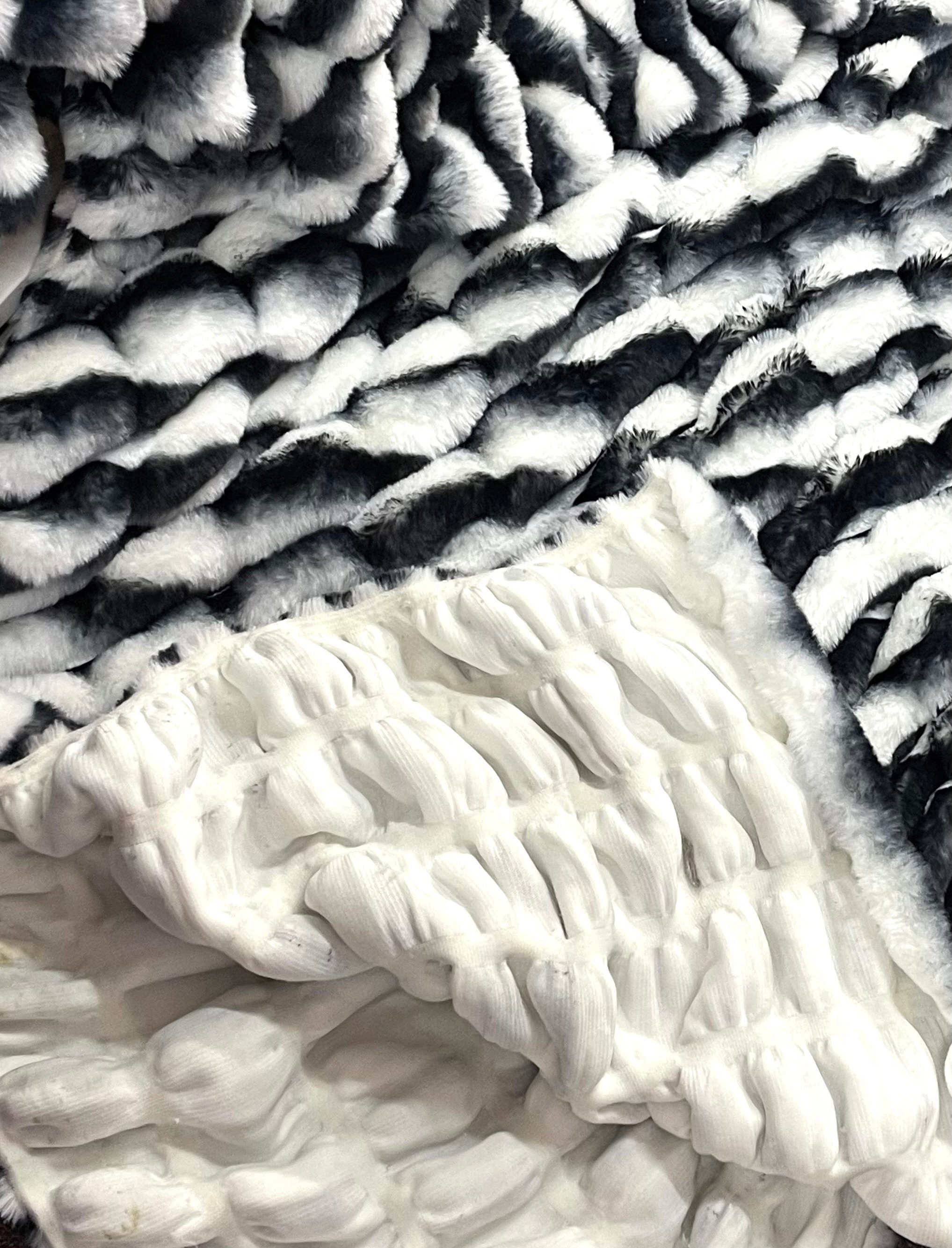 Snow Chinchilla Luxury Snuggle Black White, Two Tone Stretch Minky, EZ ...