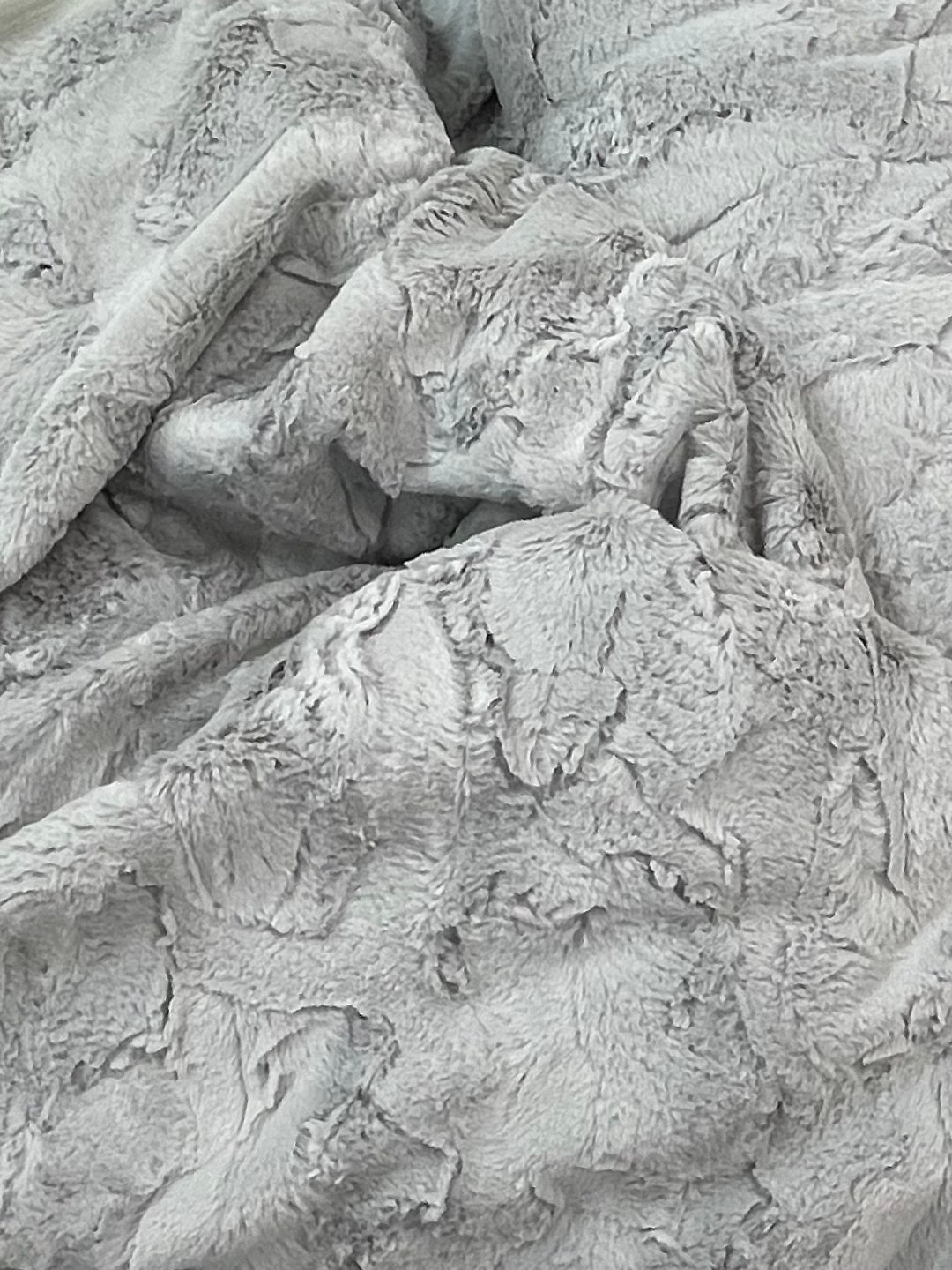 Silver Minky Fabric, Plush Soft Smooth Gorgeous Cuddle Fabric E ...