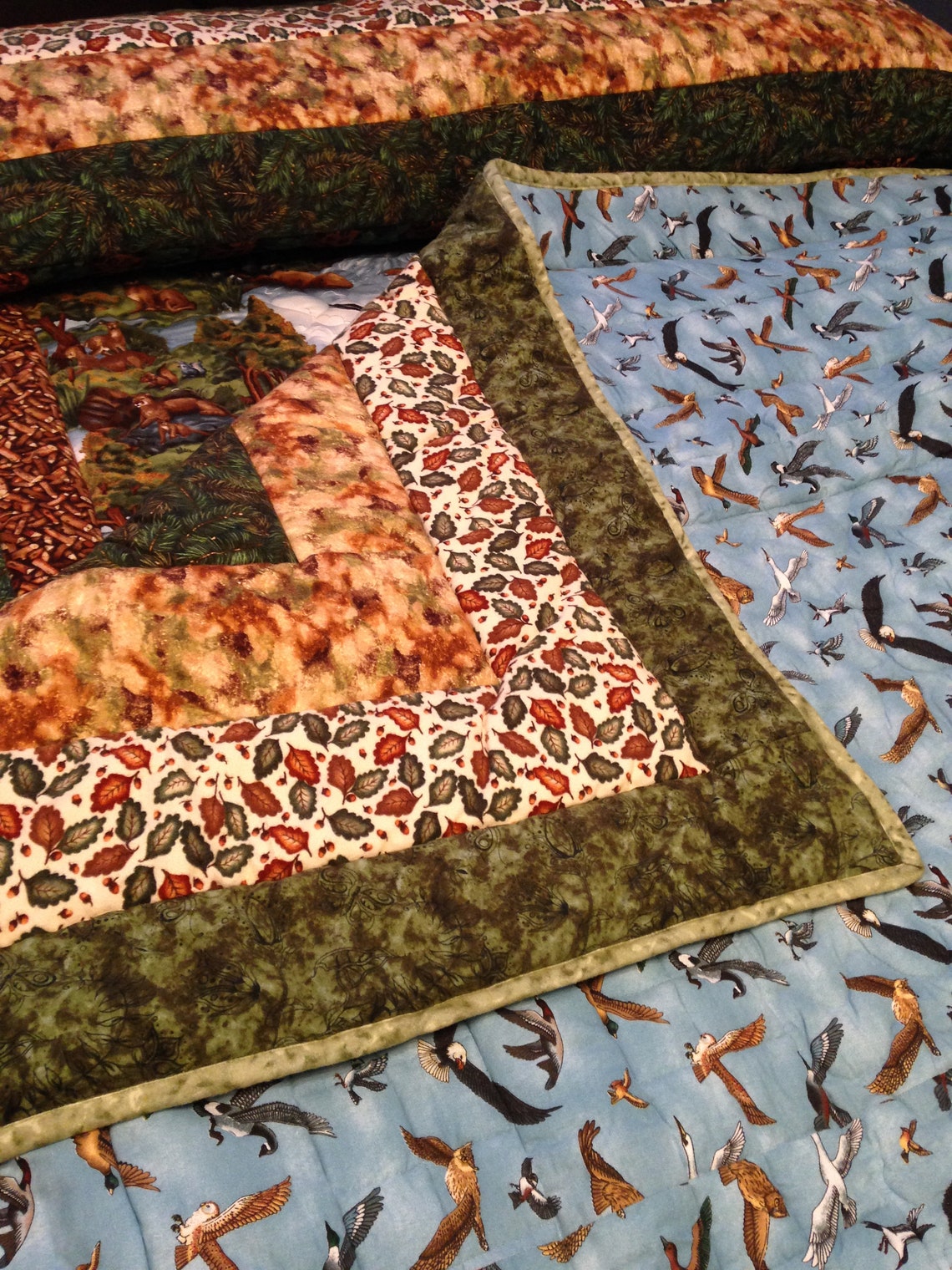 Queen wildlife quilt deer mountain lion eagle paw prints | Etsy