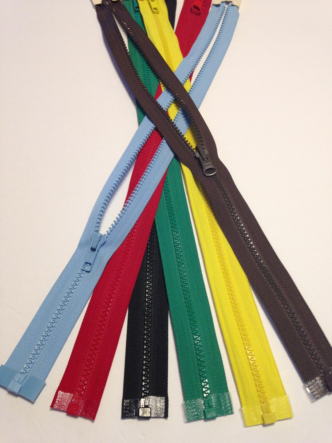 Separating Zipper, 18"- 20" Molded Plastic Chunky Teeth SEPARATING ...