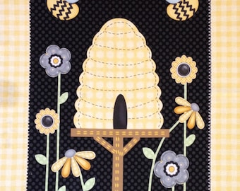Bee quilt panel | Etsy