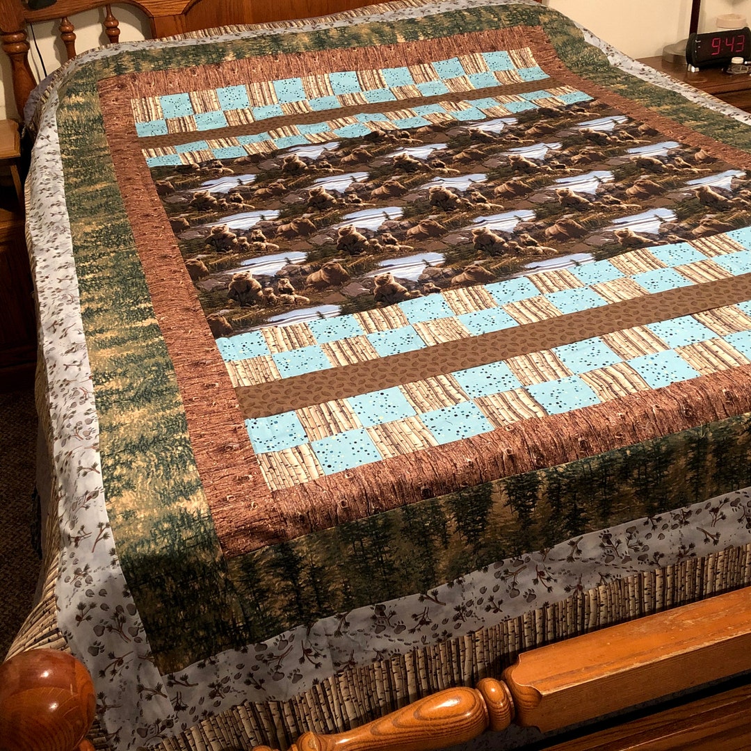 Bear Full Quilt Top, Brown Bear Panel, Wood Grain, Bear Claws Fabric ...