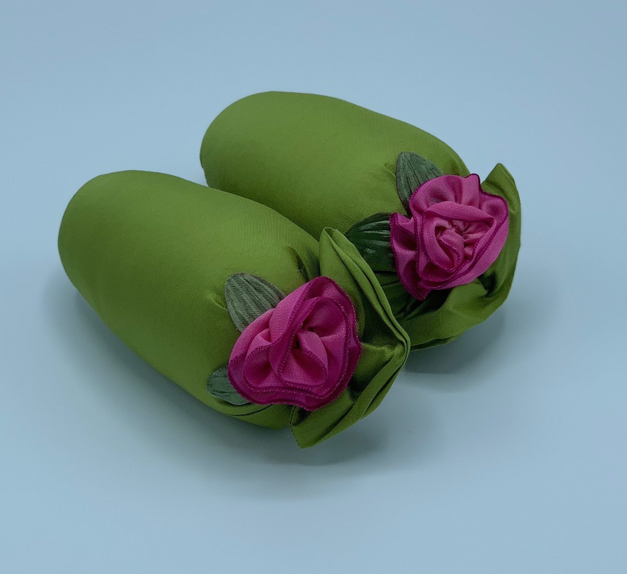 Pair of Green Silk Shoe Stuffers Sachets - Etsy UK