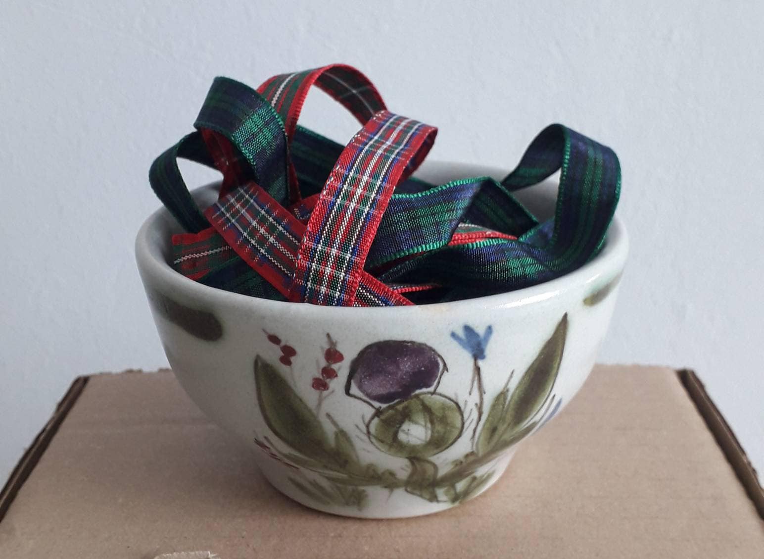 Scottish Thistle Pottery Bowl, Vintage Buchan, Portobello Edinburgh - Etsy