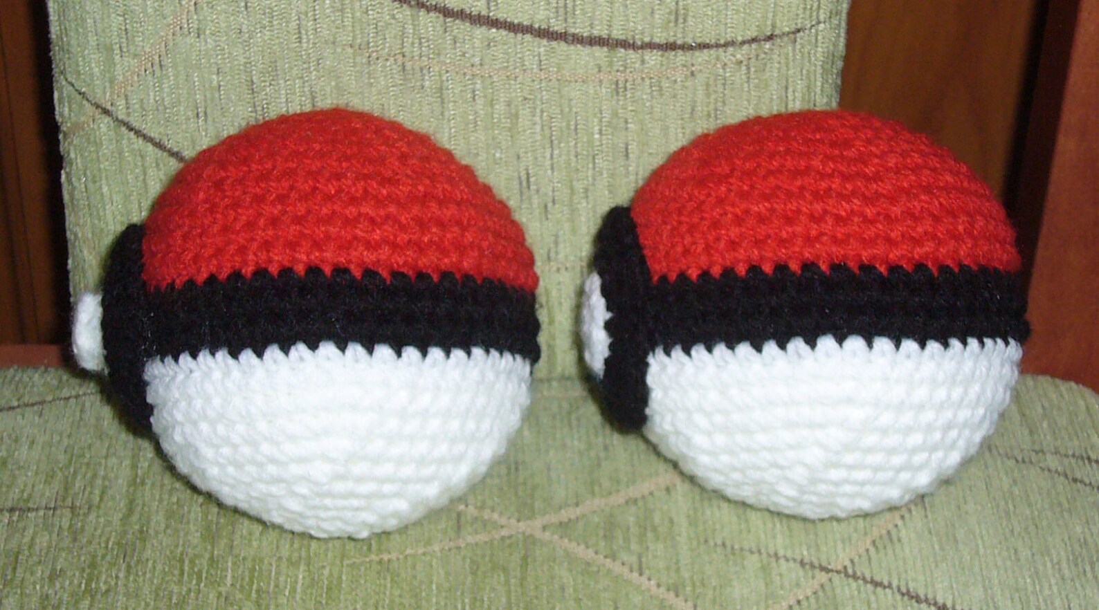 Crochet Pokeball Pattern in PDF Two Options of the Button - Etsy