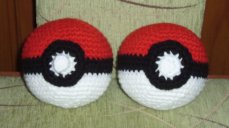 Crochet Pokeball Pattern in PDF Two Options of the Button - Etsy