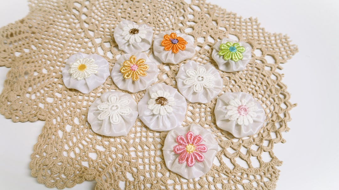 10 Satin Suffolk Puff Flowers, Silk Fabric Yo-yos, Yo-yo Flowers, Craft ...