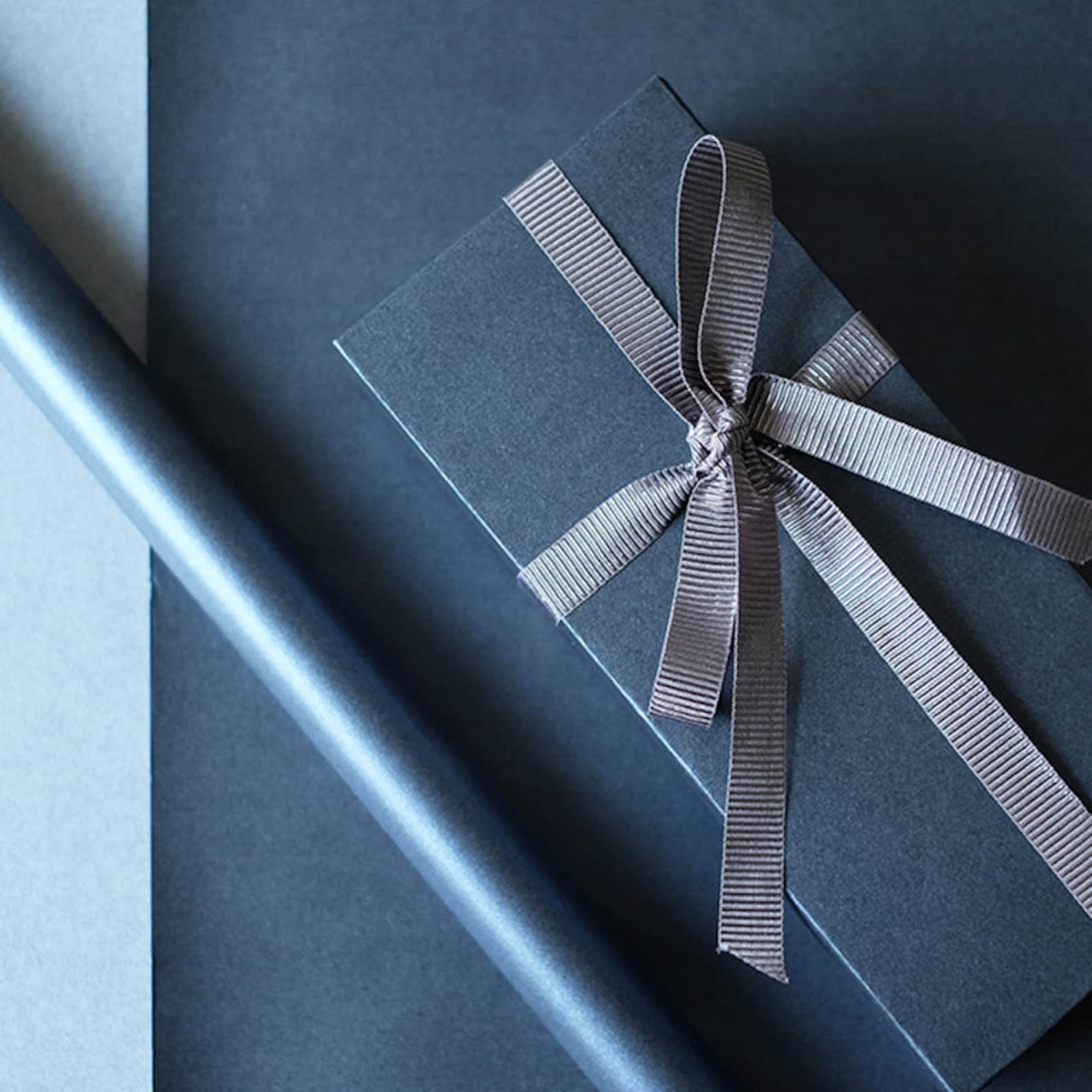 Black Wrapping Paper Birthday Gift Wrap Solid Coloured Wrapping Sheets ...