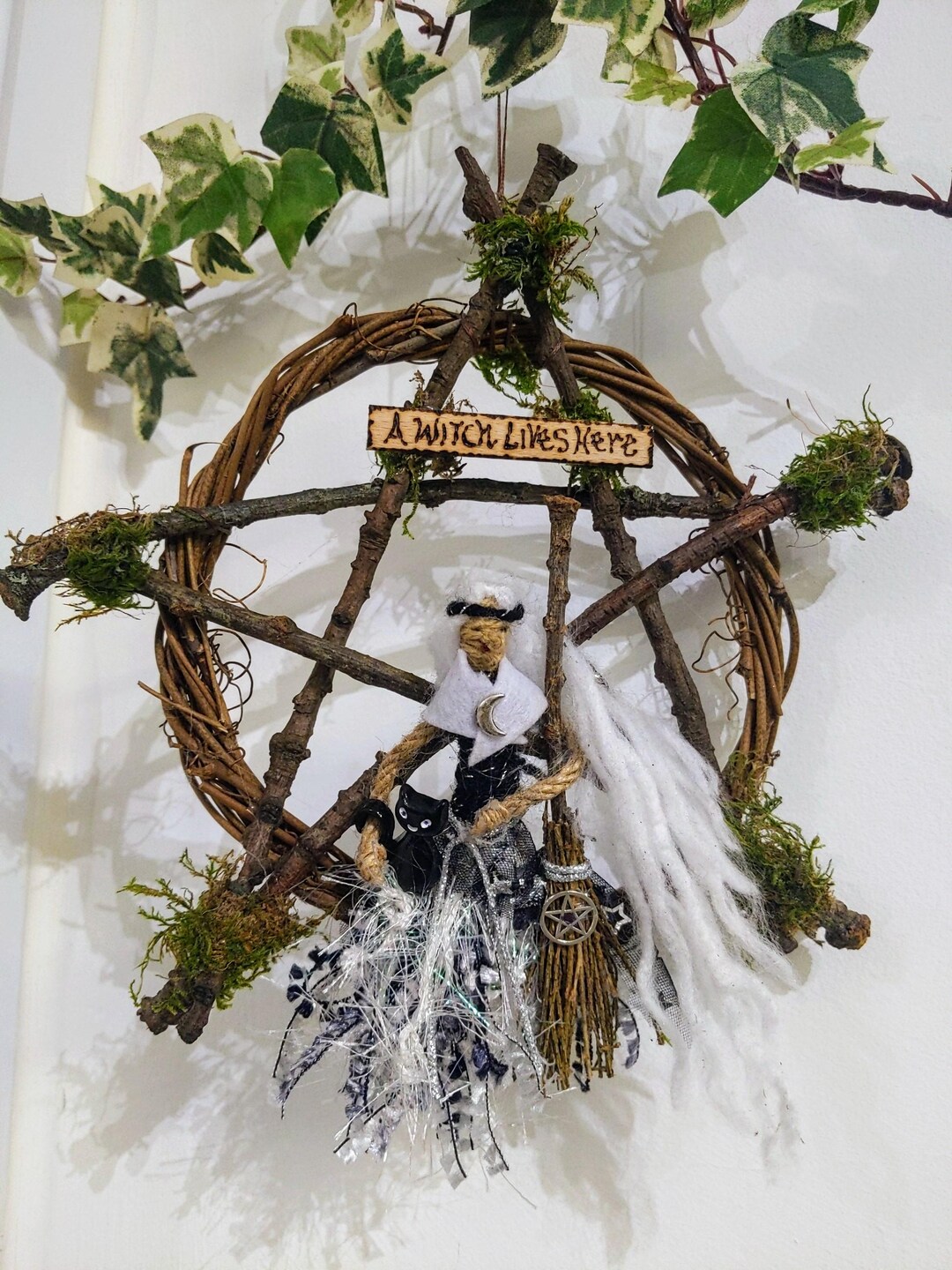 Handmade Pagan Rustic Oak Twig Pentagram Moon Witch Wreath "a Witch ...