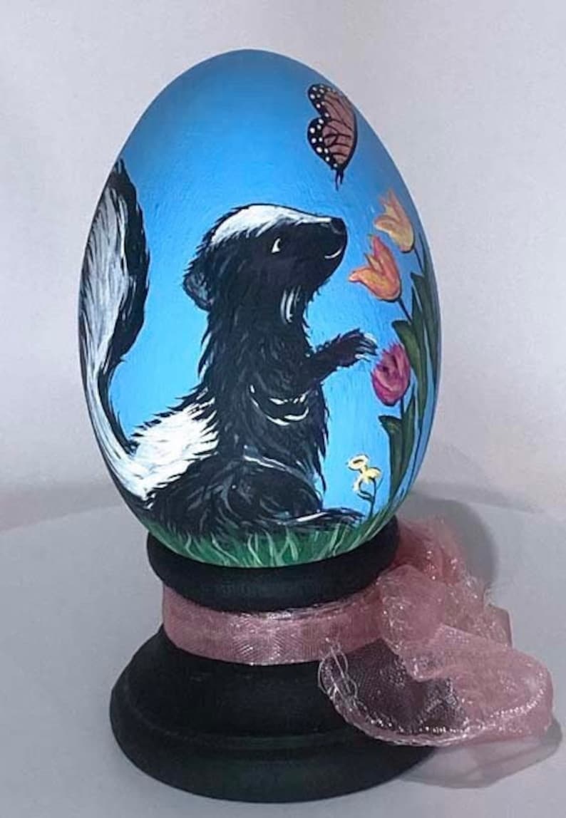 Hand Painted Easter Egg, Skunk Sniffin' Flowers - Etsy