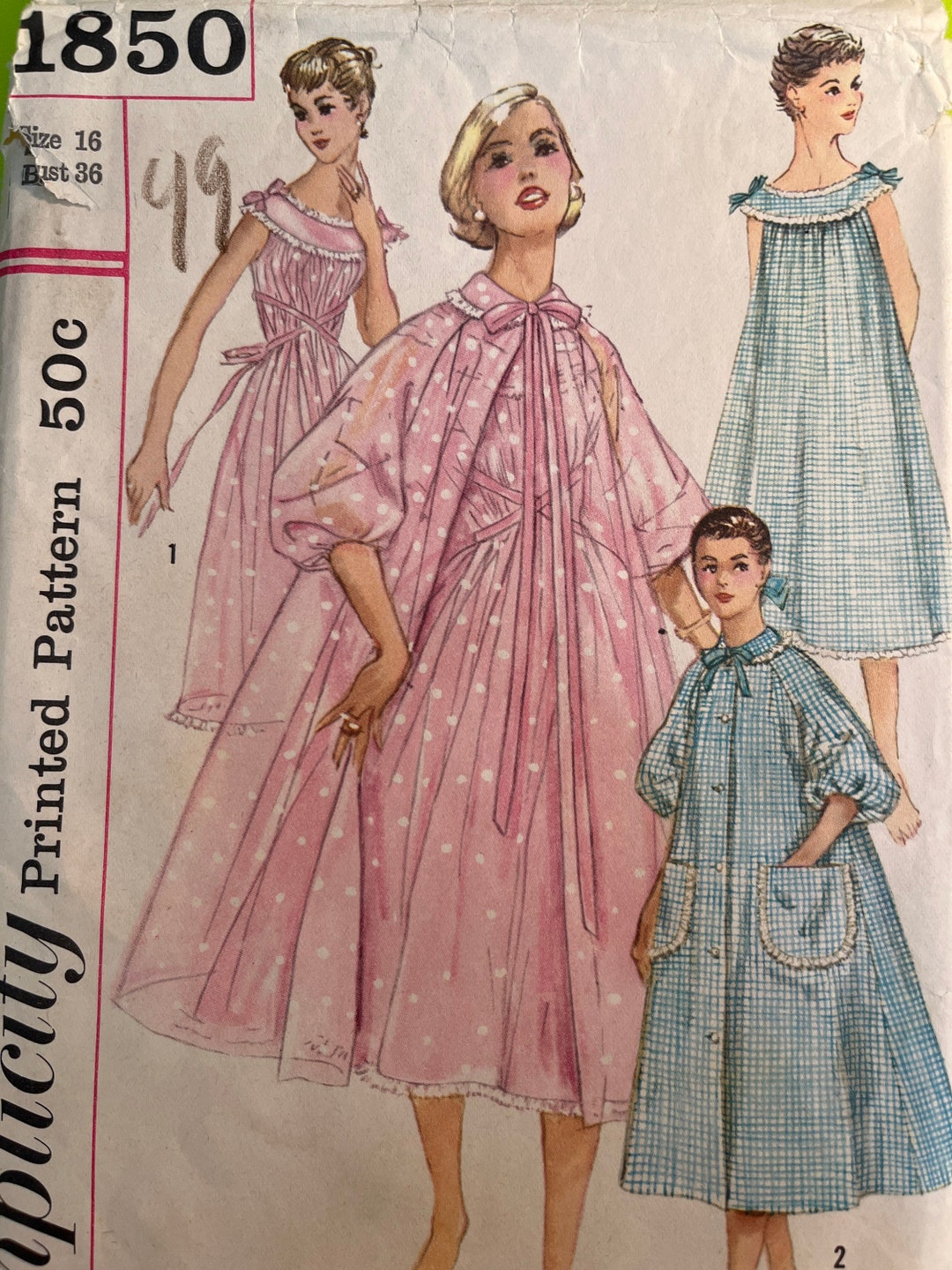 1956 Junior Misses and Misses Nightgown Negligee and Brunch - Etsy