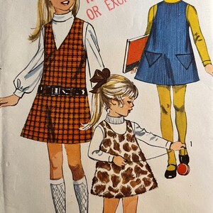1969 Childs and Girls Jiffy Jumper - Simplicity Pattern 8372 - Size 10 ...