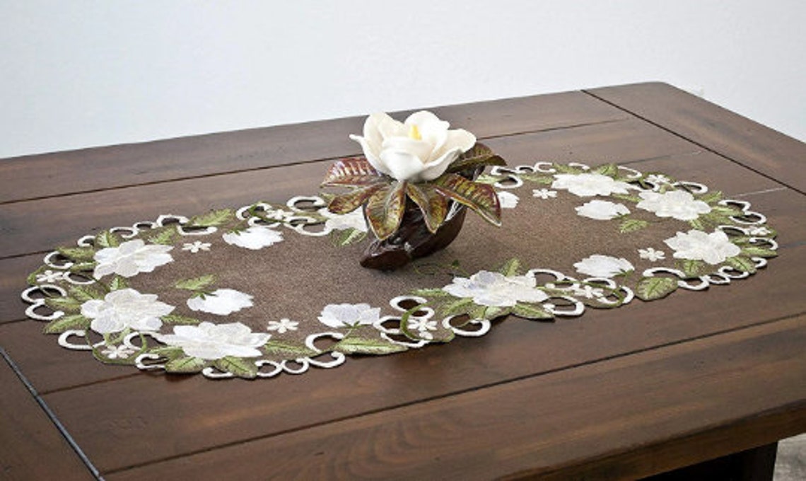 Beautiful Farmhouse Cottage Magnolia and Green Leaves Runners - Etsy