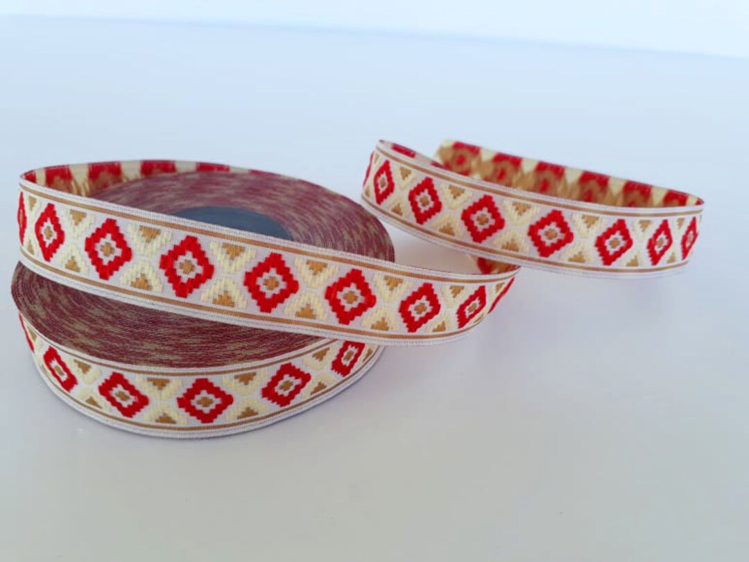 15 Mm (5/8 Inches) Native Jacquard Trim in Red and Cream, Rhombus ...