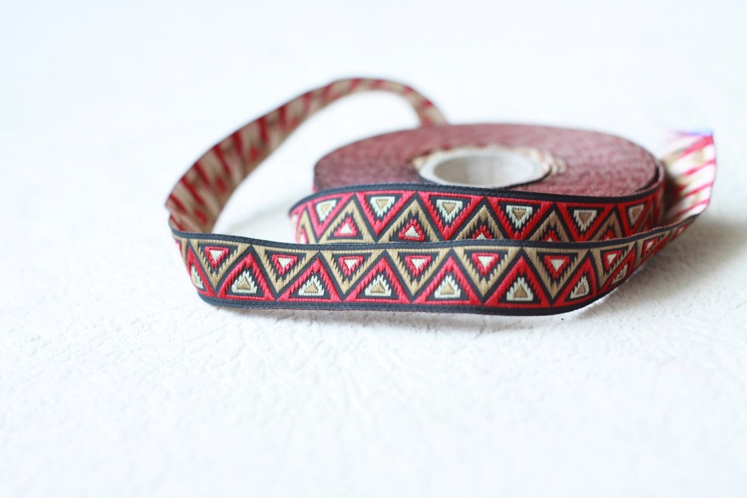 15 Mm (5/8 Inches) Triangle Jacquard Ribbon, Embroidered Border ...