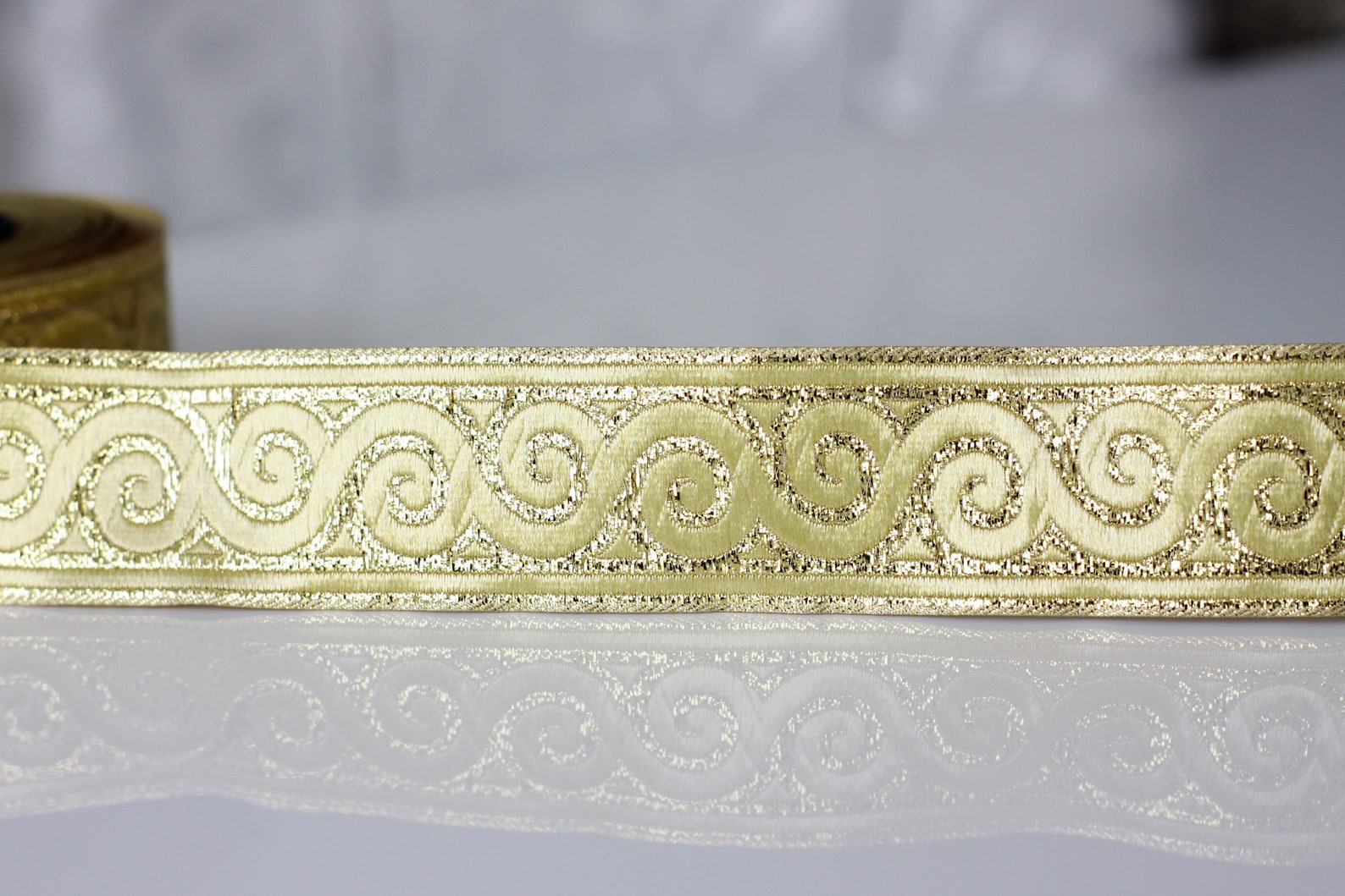 35 mm 1.25 scroll pattern shiny gold jacquard ribbon | Etsy