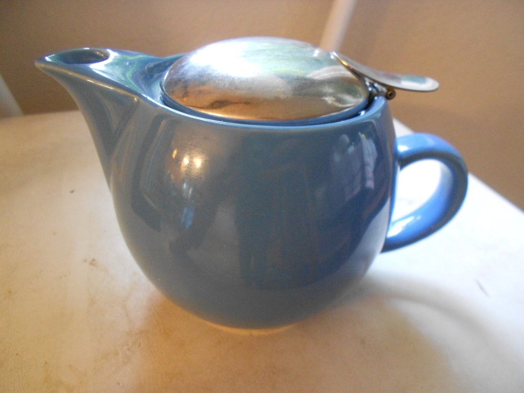 Bee House, Japan Teapot. Tea for Two or Three. Blue Teapot. - Etsy