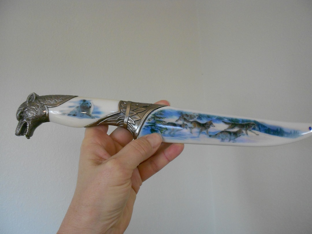 Vintage Wolf Knife in Decorative Sheathing. Wolf Art. Wolf Figurine. - Etsy