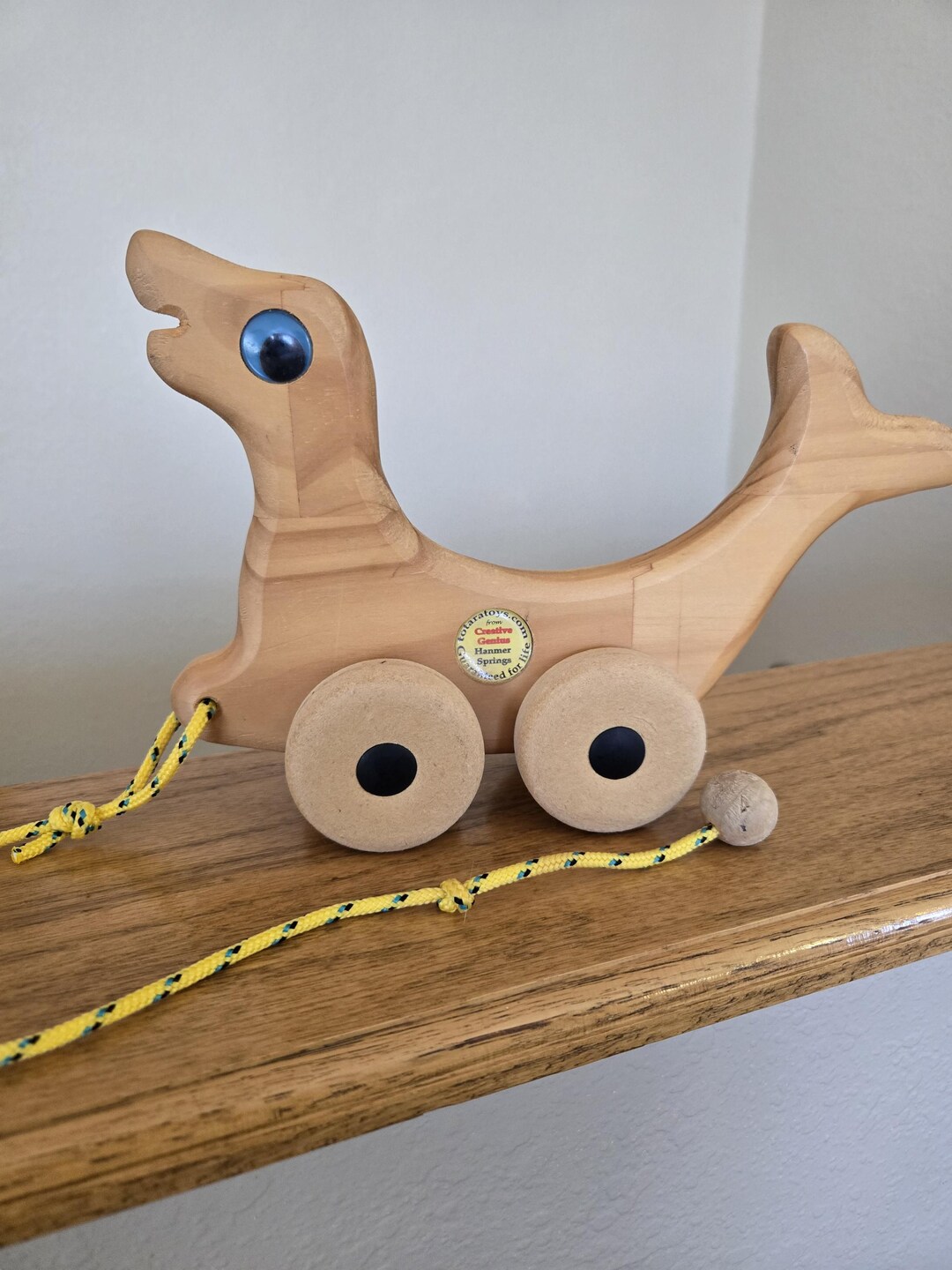 Vintage Totaratoys. Wooden Pull Toys. - Etsy