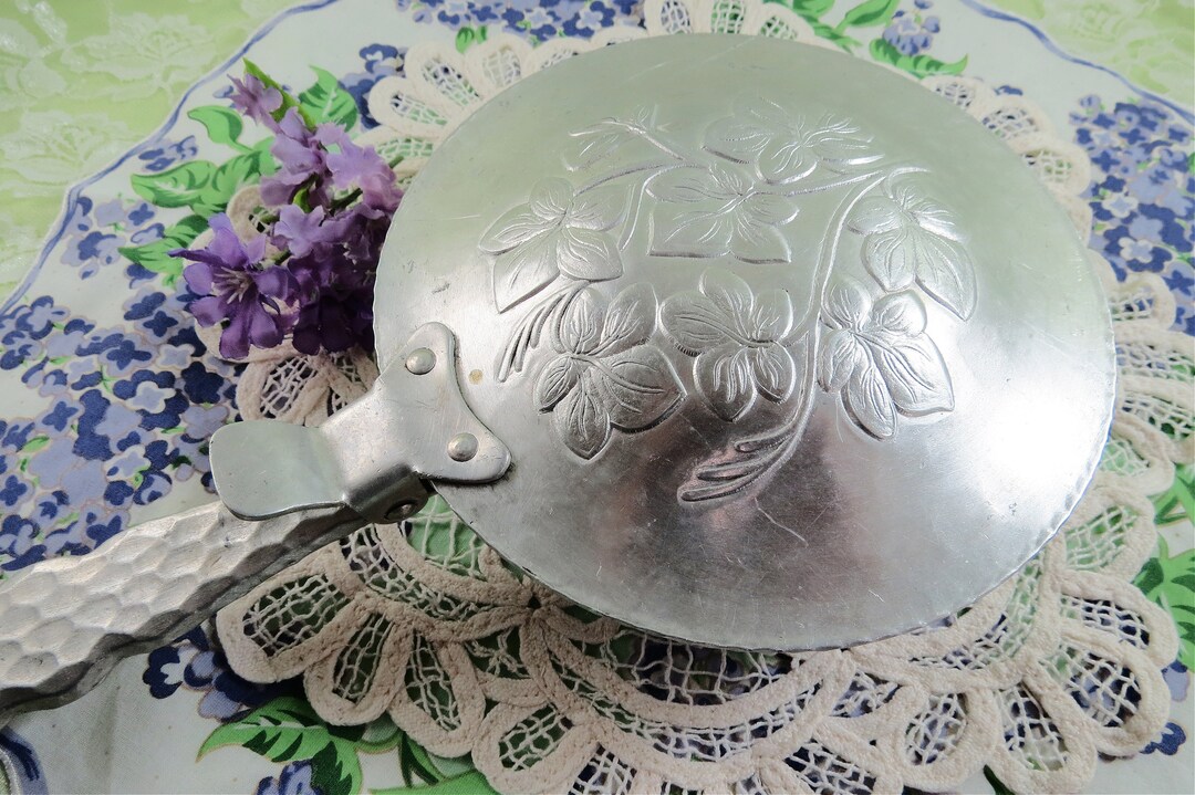 Mid Century Forged Aluminum Silent Butler by Everlast, Crumb Catcher ...