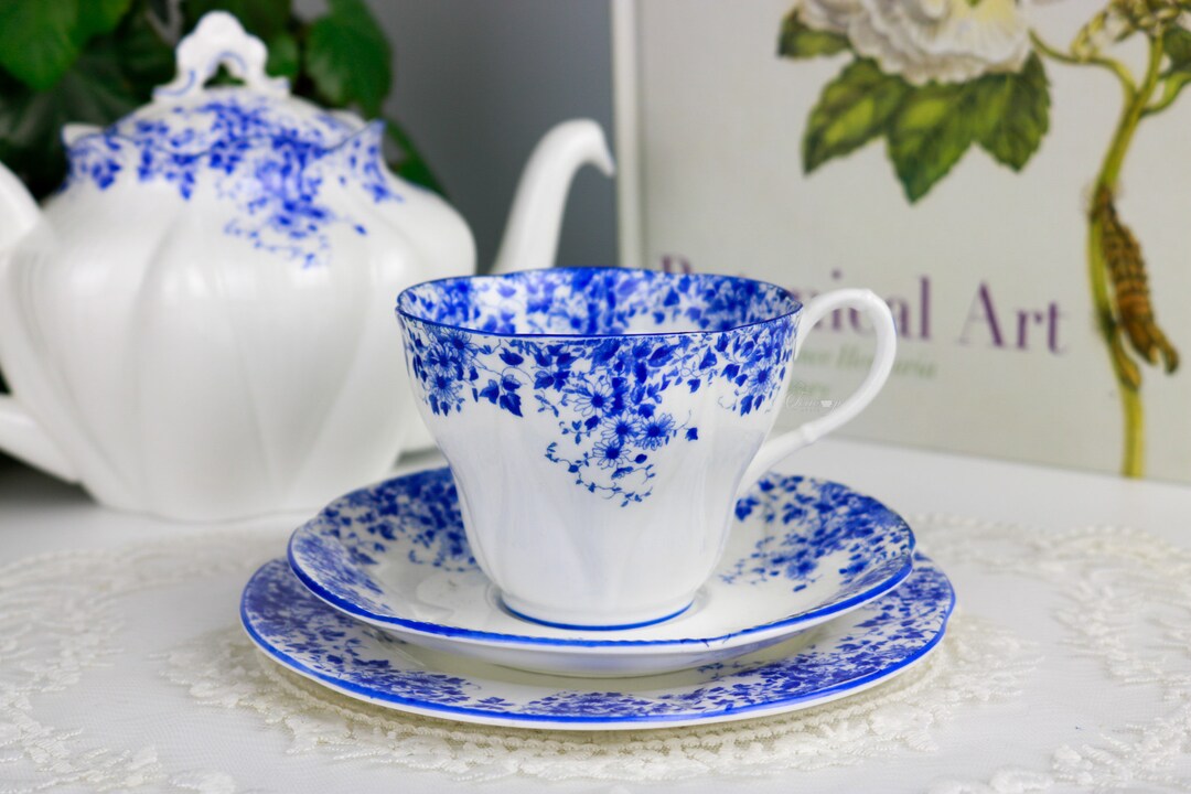 Royal Albert Dainty Blue Trio, English Bone China Tea Cup, Saucer and ...