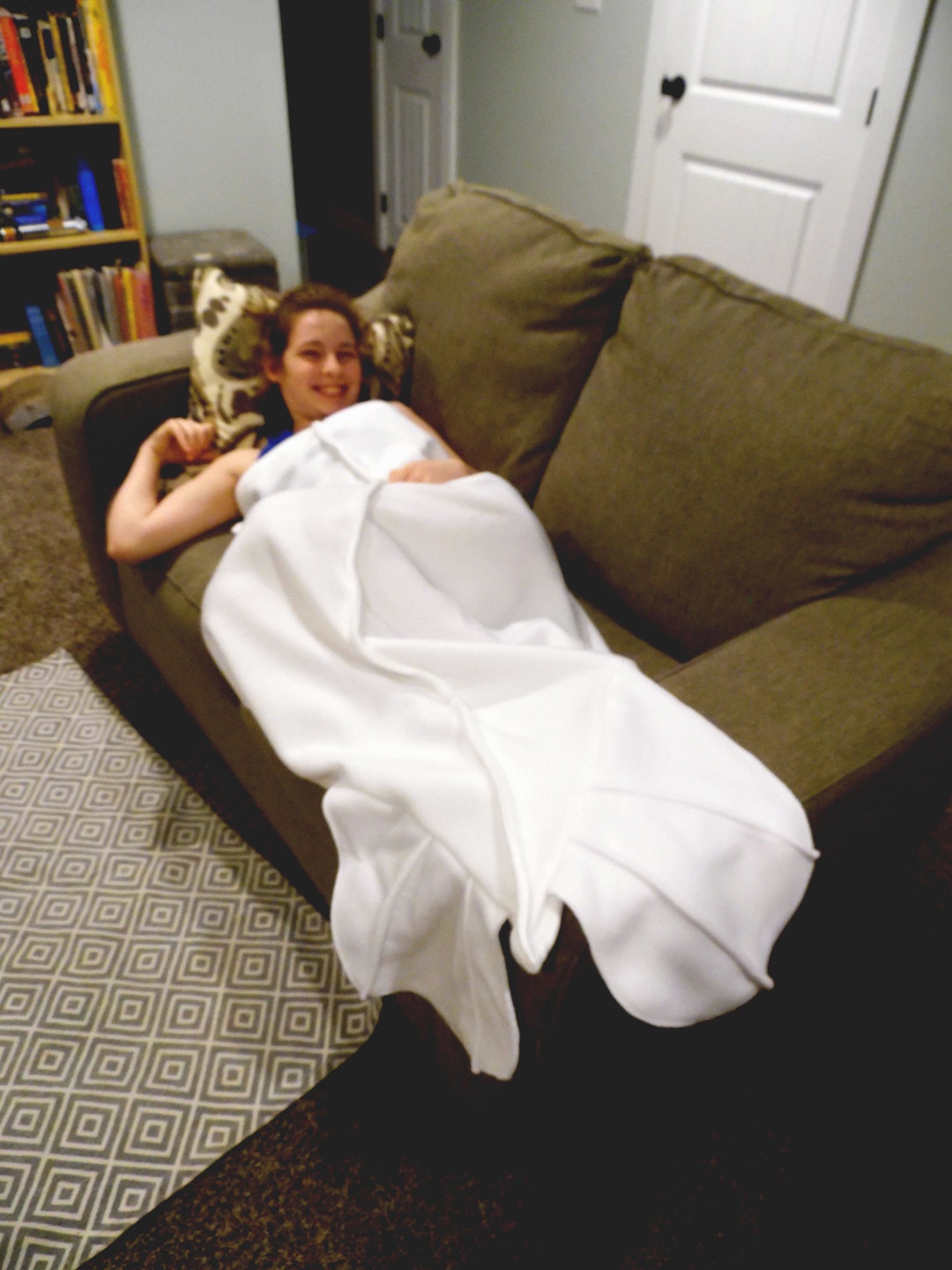 Light Fury Dragon Tail Blanket | How to Train Your Dragon | Sleeping ...