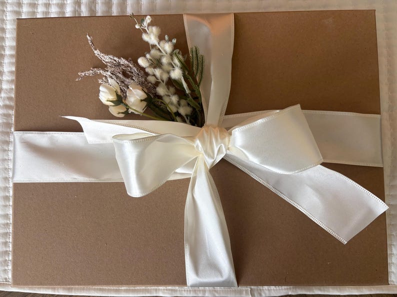 Neutral Luxury New Mom & Baby Gift Box | Organic Spa Basket, Postpartum ...