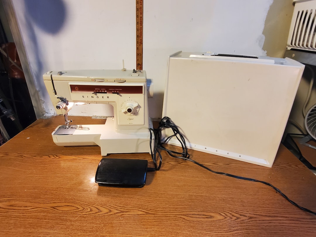 SINGER 257 Zigzag Sewing Machine - Very Strong - Watch Video Demo. Free ...