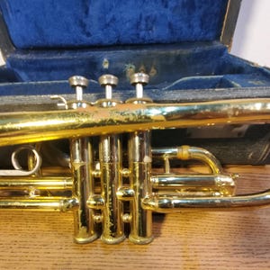 Selmer USA Bundy Cornet With Case. Watch Video Demo. Free Shipping - Etsy