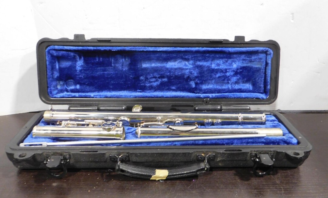 Beautiful Bundy by Selmer Student Flute in Original Case. Free Shipping ...