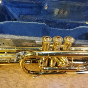 Selmer USA Bundy Cornet With Case. Watch Video Demo. Free Shipping - Etsy