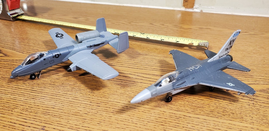 2 ERTL Diecast Metal Fighter Jets. Free Shipping - Etsy