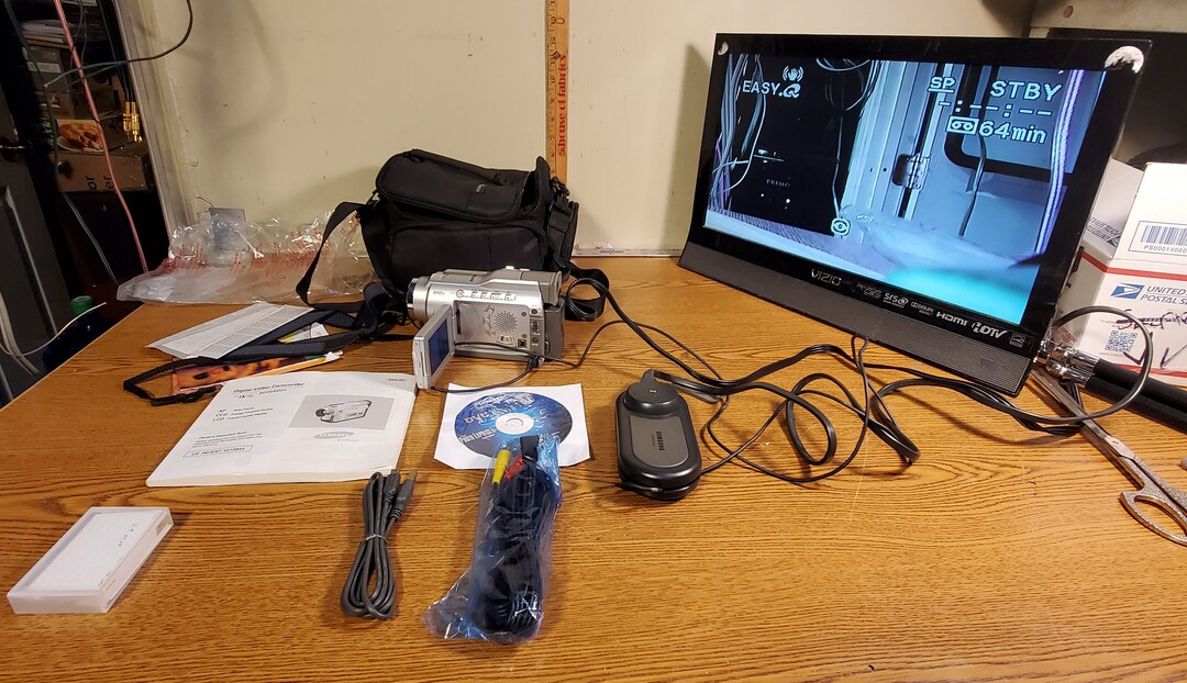 Samsung Digital-cam SCD 23 With 2.5 Inch LCD Screen KIT. Free Shipping ...
