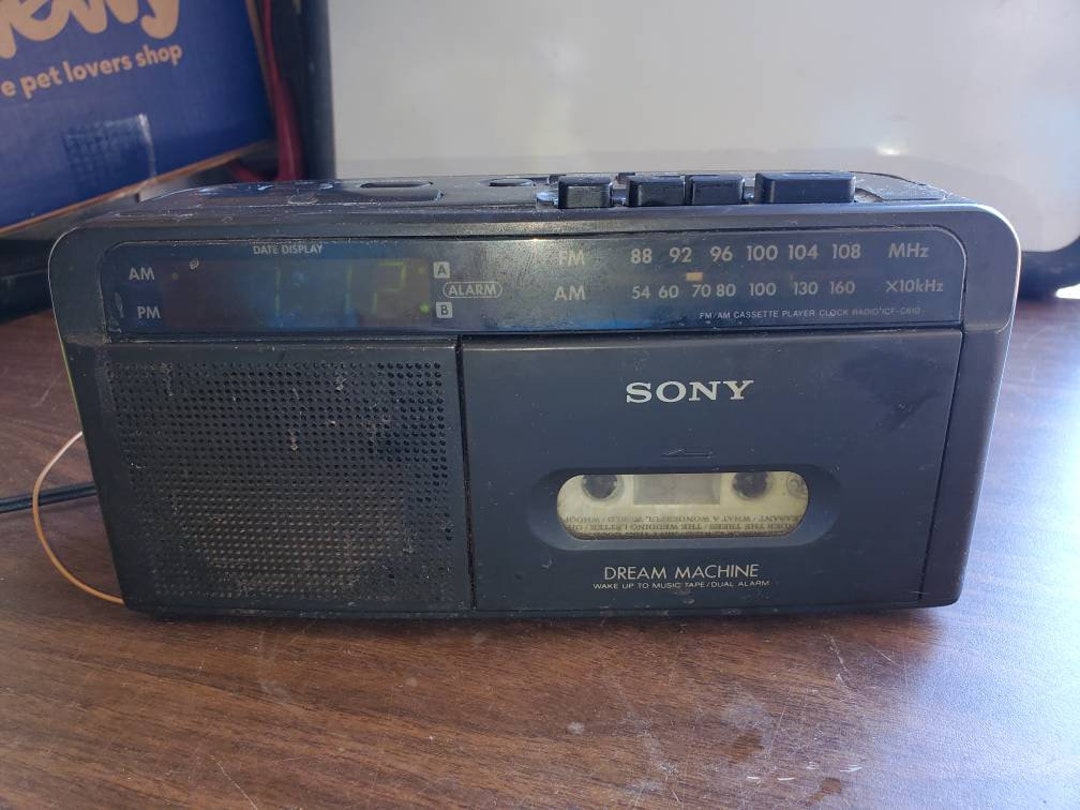 Sony Dream Machine Icf-c610 Works Perfectly. Watch Video. Free Shipping ...