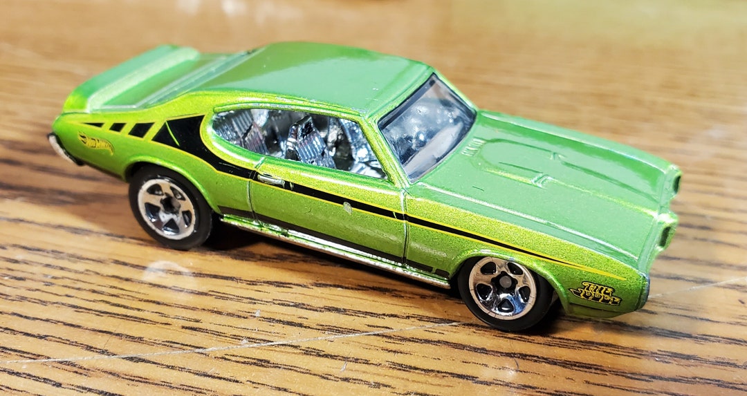 2005 Mattel Hot Wheels '69 Pontiac GTO the Judge 1:64 Diecast. Free ...